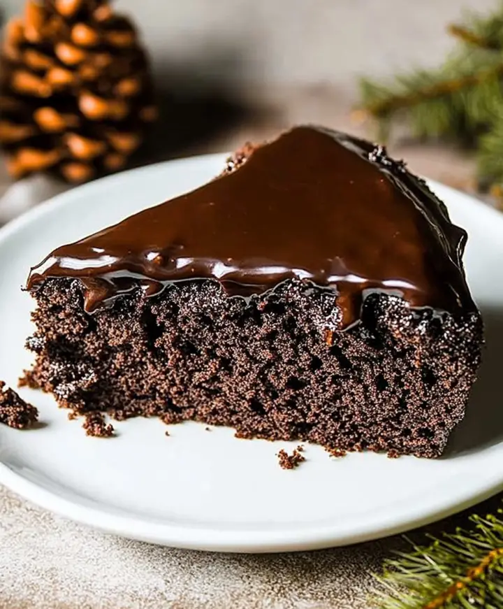 Midnight Fudge Cake Recipe - cookingwithjessica.com