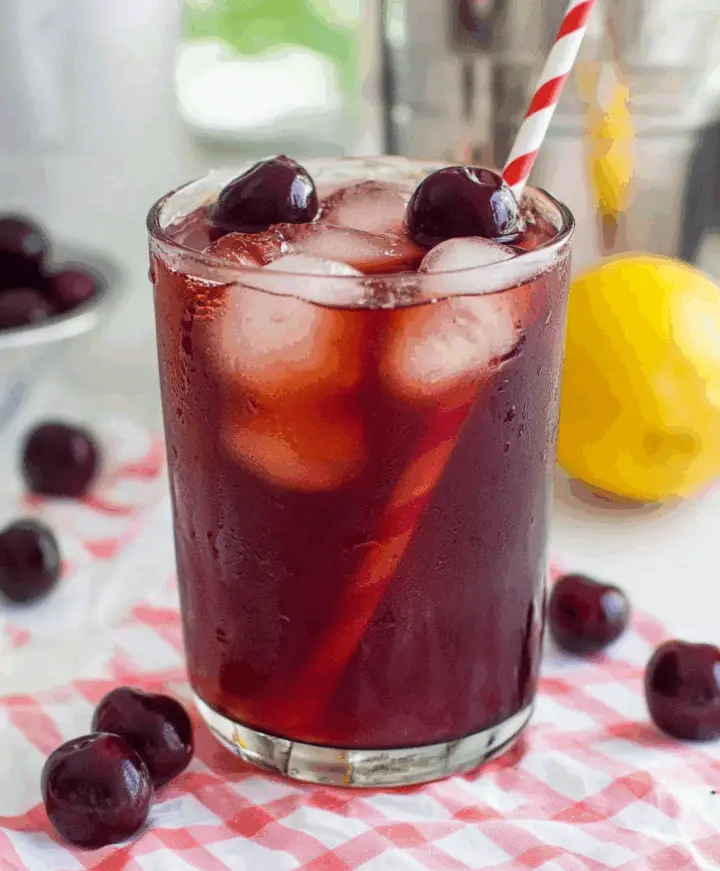 Cherry Pie Iced Tea Recipe - cookingwithjessica.com